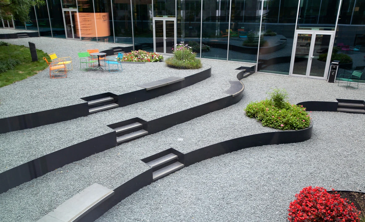 Almere library roof garden - Karres en Brands
