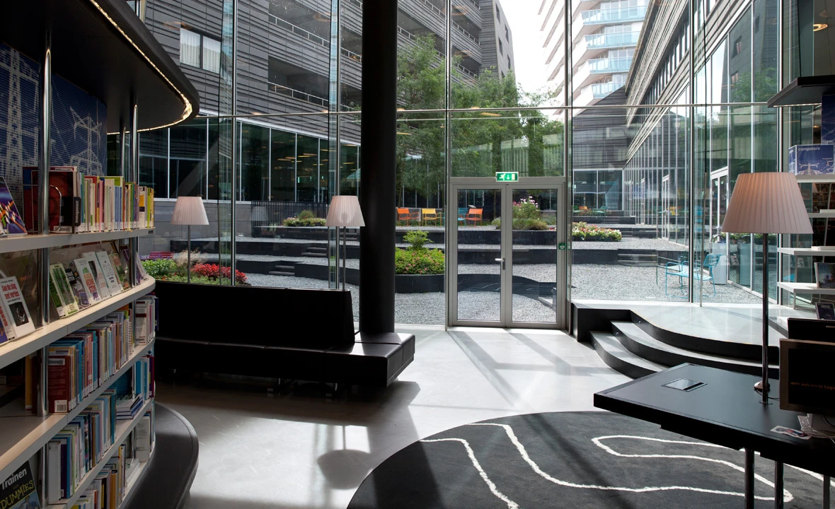 Almere library roof garden - Karres en Brands