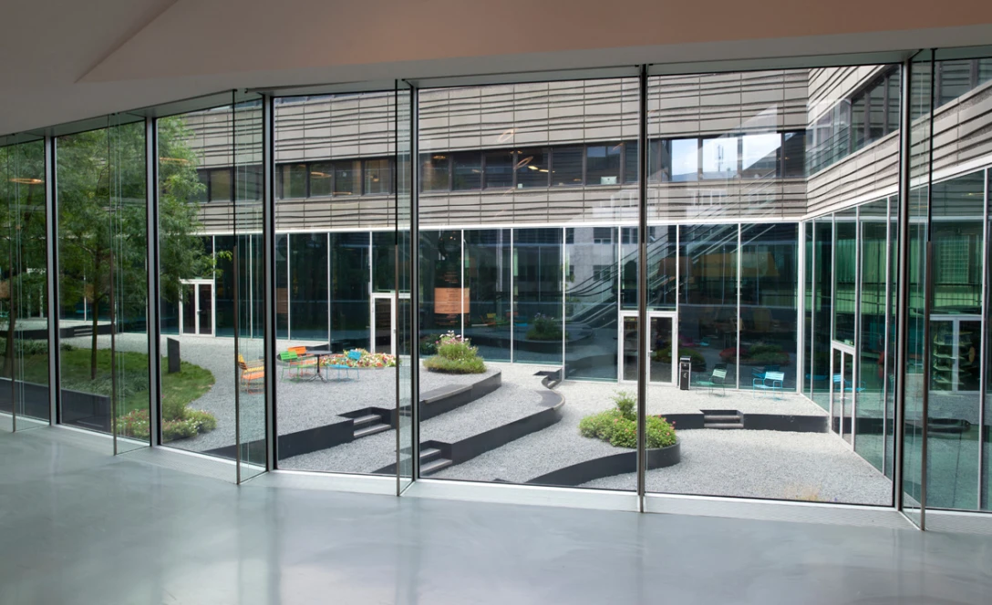 Daktuin Bibliotheek Almere - Karres en Brands