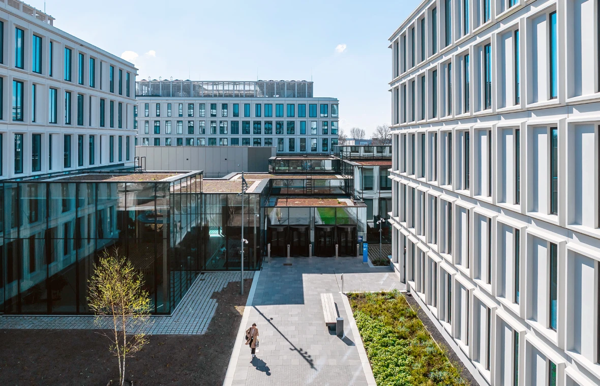 Official Opening of De Run 1000: A green workplace landscape” - Karres ...